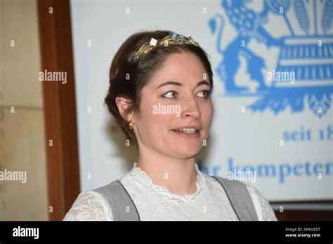 Mona Sommer Bayerische Bierkoenigin Muenchen 07.02.2024 Bayerischer ...