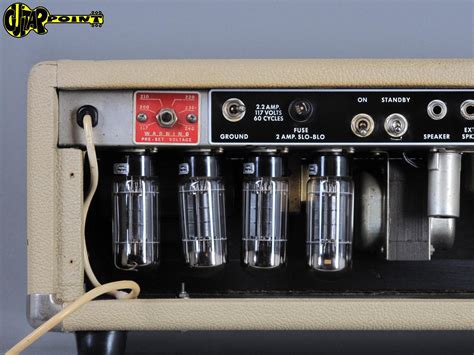 1963 Fender Showman Amplifier 4×12″ Speaker Cabinet Guitarpoint