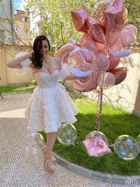 Гери Дончева се присмя на Долче и Габана тениските на дизайнерското дуо удариха 1400 долара