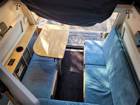 중고직거래 렉스턴스포츠칸 4륜팝업캠핑카 비캠프 K2대한캠핑카 팝니다