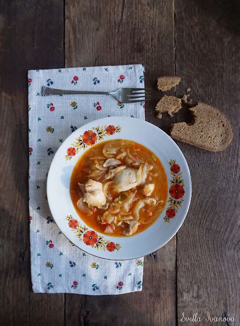 За каквото и да е Пилешка яхния с лук