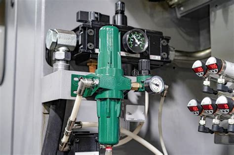 hydraulic and electronic control system of cnc metal processing center