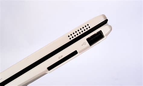 무료 이미지 휴대용 퍼스널 컴퓨터 과학 기술 펜 기억 포트 생성물 플래시 디지털 소리 하드웨어 Usb 연결 이전 커넥터 Sd 카드