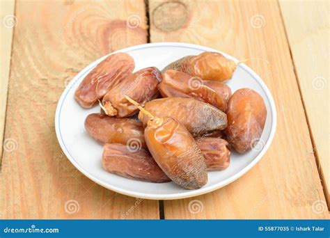 Palma Da Datteri Sul Legno Immagine Stock Immagine Di Veloce 55877035