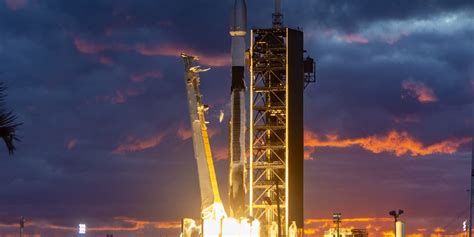 Part Of Spacex Falcon 9 Rocket Expected To Crash Into The Moon Fox