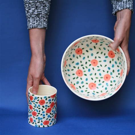 Lactivité La Papoterie Peinture Sur Céramique Poterie Peinte Idées De Poterie