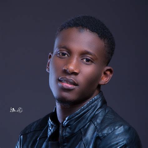 Adama Thiam Photographe Indépendant Linkedin