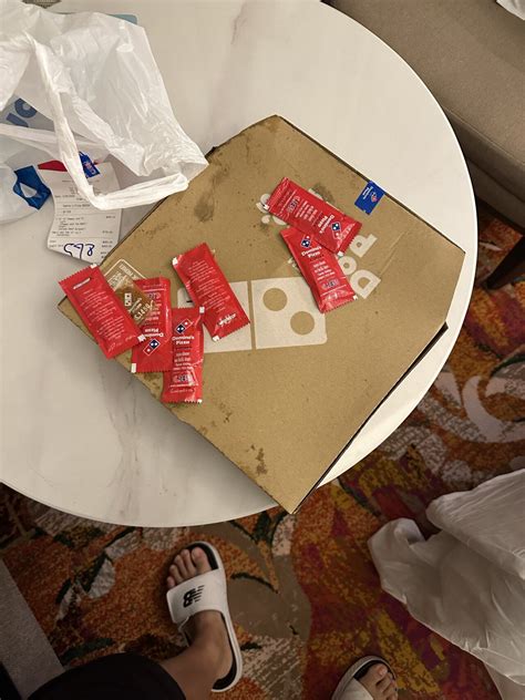 태국 여행 3일차 배달 음식 시키기 도전도 된거 같다 ㅋㅋㅋ 음식여행 에펨코리아