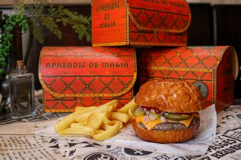 Novidade Hamburgueria Vassoura Quebrada Inaugura Novo Espaço