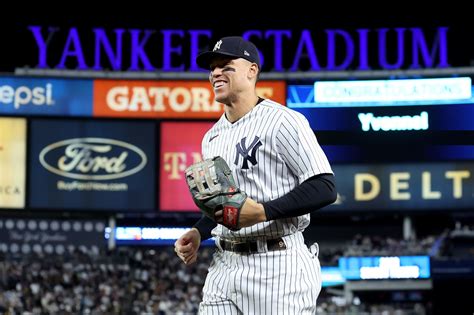New York Yankees Rf Aaron Judge Wins Al Most Valuable Player Award Sports Illustrated Ny