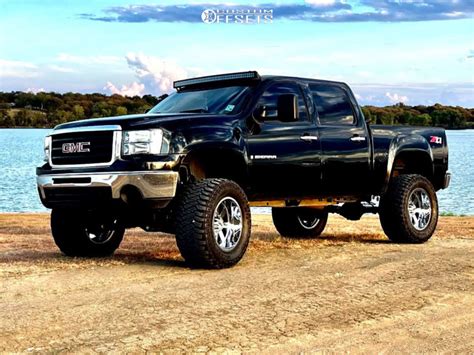 2009 Gmc Sierra 1500 With 20x12 44 Moto Metal Mo962 And 36 15 5r20
