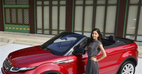 함께 떠나고 싶은 레인지로버 이보크 컨버터블