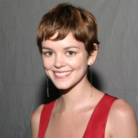 16 Elegant Wispy Pixie Hairstyles For A Chic Transformation Pixelify