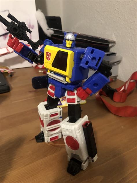 Picked Up Twincast And Rewind R Transformers