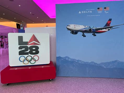 This Is Your Captain Speaking Delta Air Lines Becomes First Company To