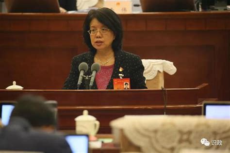 Naked Groups Of Women