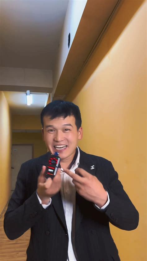 Охин найрах амархан байжээ😂😂 Охин найрах амархан байжээ😂😂 By Дурсамж Facebook