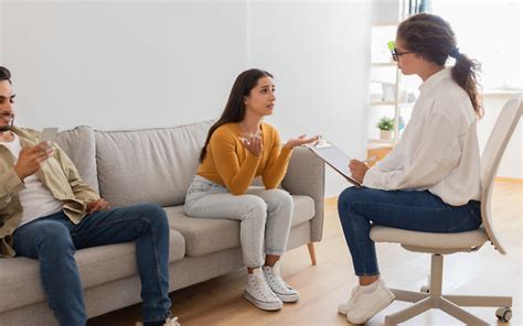 이상하게 친해질수록 불편해지는 사람의 특징