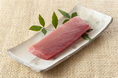 Frozen Premium Bluefin Tuna Chutoro Medium Fatty Approx 180g Block