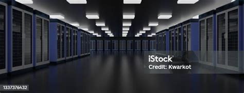 서버룸 데이터 센터 저장 정보가 있는 백업 마이닝 호스팅 메인프레임 팜 및 컴퓨터 랙 3d 렌더 0명에 대한 스톡 사진 및 기타 이미지 Istock