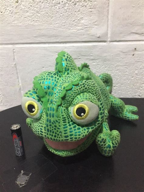 Tangled Pascal Hobbies And Toys Toys And Games On Carousell