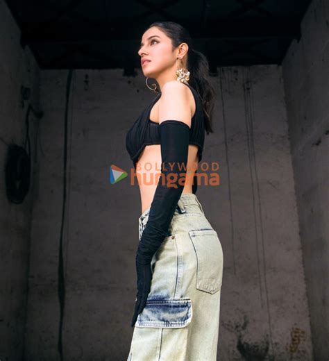 Divya Khossla Photos Images Hd Wallpapers Divya Khossla Hd Images