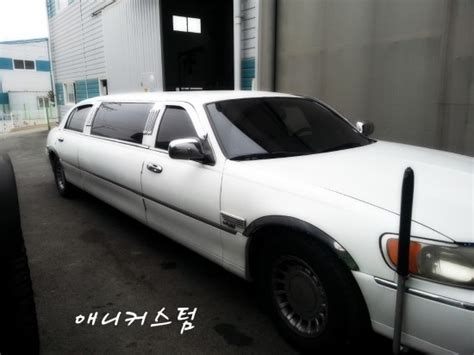 링컨리무진 레이튜닝루프케리어루프렉케리어바스켓사이드어닝락슬라이더애니커스텀사이드발판rv코란도c겔로퍼수입차