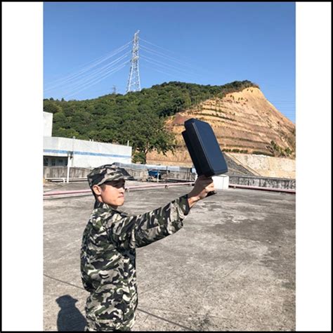 Portable Handheld Counter Uav Anti Drone Jammer With 1 Directional