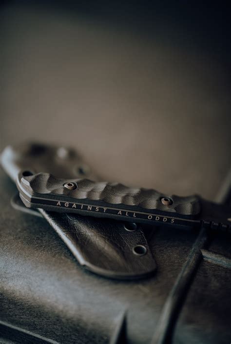 Direct Action Raid Concepts Soldado Stand Watch Knives