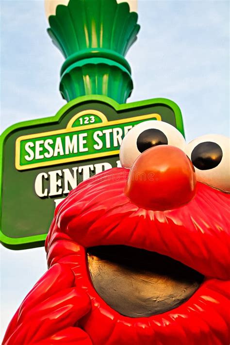 Photo Of The Elmo Statue Are Welcoming Visitors Editorial Photo Image Of Iconic Tourism