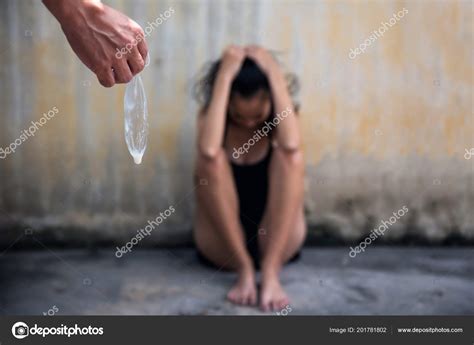 Man Hand Holding Used Condom White Semen Sperm While Stressed — Stock