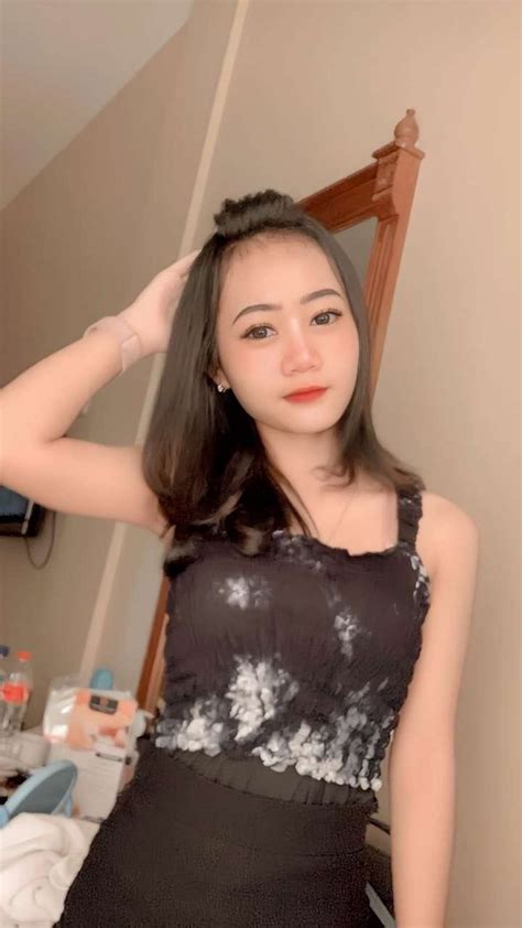 Monic Escort From Surabaya Escorthub