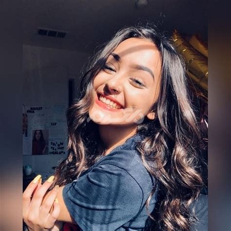 عکس فیک دخترونه طبیعی 2022 برای پروفایل گول زننده خوشتیپ و جذاب