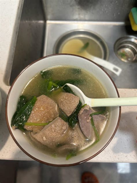 【鲜嫩的猪肝汤图片】黛西卡下厨房