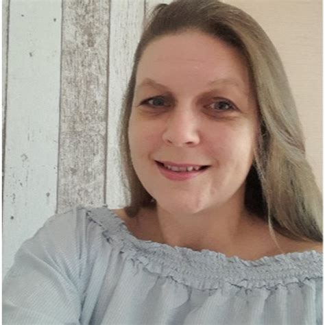 Melanie Langner Pflegefachkraft Nachtdienst Alterszentren Zug Xing