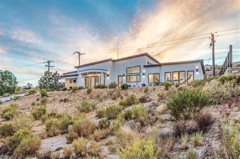 Home Yucca Valley House333