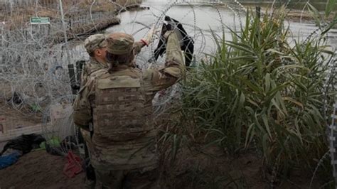 Border Agents Can Remove Razor Wire In Texas One News Page Video