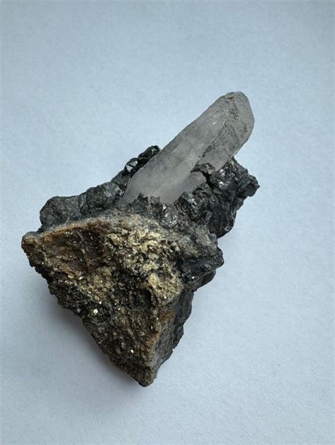 Help Identifying Minerals In This Rock R Whatsthisrock