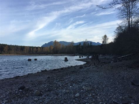 A Crisp Autumn Morning At Rattlesnake Lake Natural Landmarks Lake