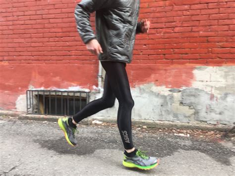 The Latest In Compression Gear Asics Finish Advantage Tight Canadian Running Magazine