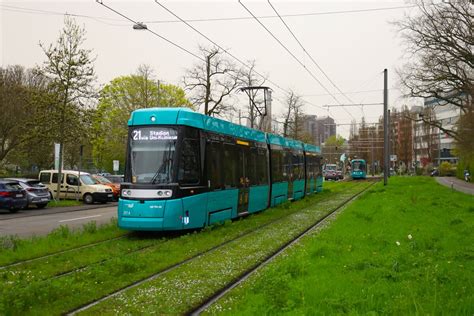vgf alstom citadis sx05 t wagen 311 am 30 03 24 in frankfurt am main bahnbilder de