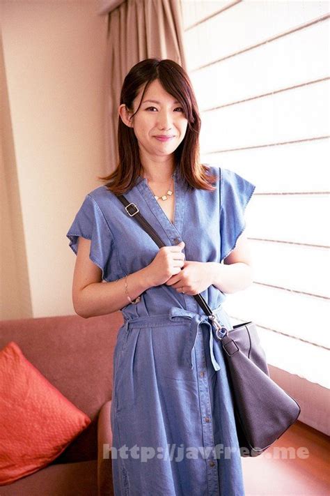 HD HEZ 旦那の知らない所で抱かれていた不倫妻 清楚な顔の裏で押さえつけられていた性欲がいっきに開花してしまった本当は真面目な奥様に中出し 名 High