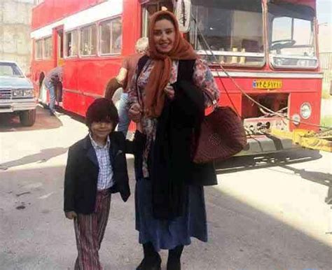 تفاوت پوشش ژاله صامتی خارج از صدا و سیما ژاله صامتی و شوهرش در کنسرت