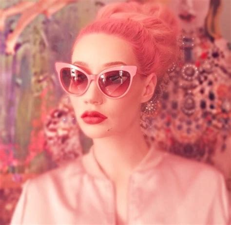 Iggy Azalea Says Farewell To With A Hot Pink Hair Transformation Beauty News Reveal