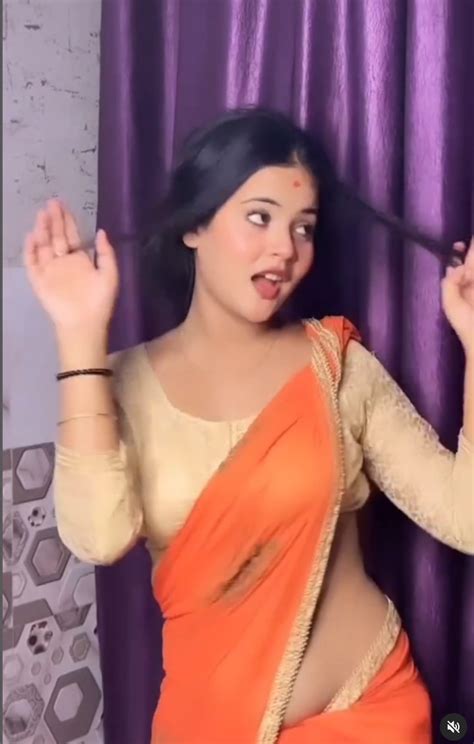 Gun Gun Gupta Hot Video