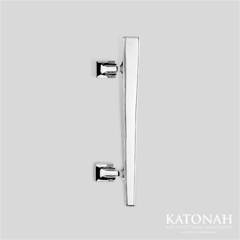 Hayworth Offset Appliance Pull On Escutcheon — Katonah Architectural