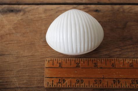 All White Simple Ceramic Clam Sea Shell Trinket Box Minimalist Coastal