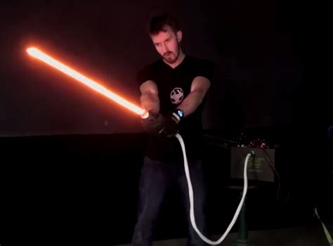 How To Make An Actual Working Lightsaber Oddee