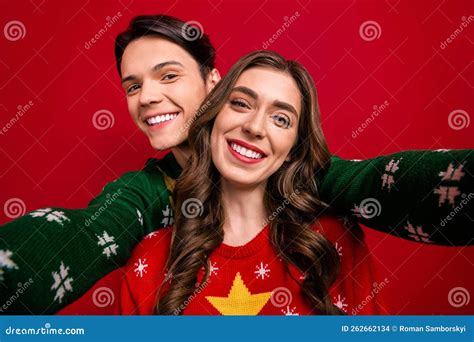 Foto De Una Alegre Esposa Alegre Y Alegre Marido Pasando Tiempo Juntos Blog Masculino Historia