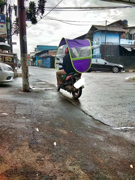 11 Potret Nyeleneh Kendaraan Driver Ojek Online Bikin Penumpang Heran